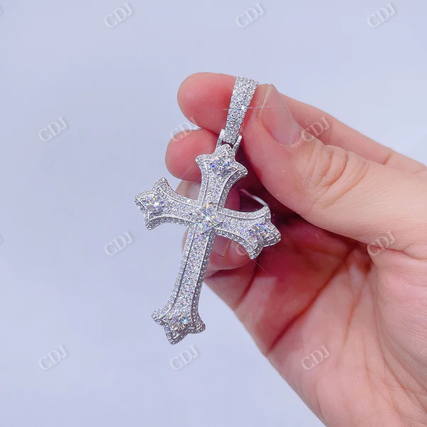 Diiamond Rapper Cross Pendant For Men – customdiamjewel